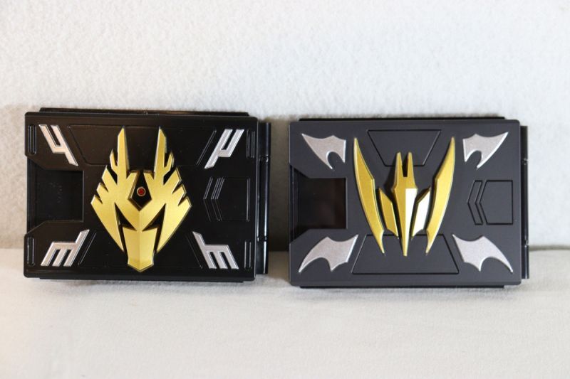 Kamen Rider Ryuki / CSM Complete Selection Modification V Buckle with ...