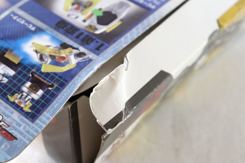 Kamen Rider Kabuto / DX TheBee Zector with Package