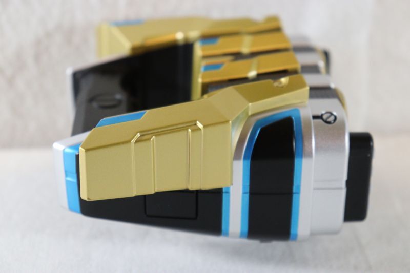 Kamen Rider Kiva / Complete Selection Modification CSM IXA Belt with ...