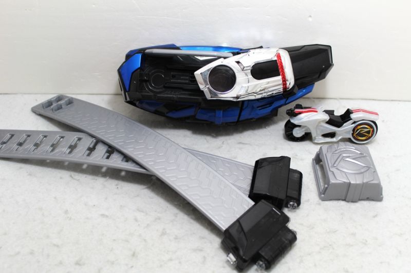 Kamen Rider Drive / DX Mach Driver with Signal Mach Used