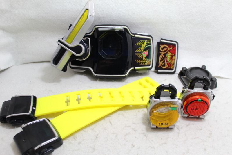 Kamen Rider Gaim / DX Sengoku Driver Gaim & Baron Set Used