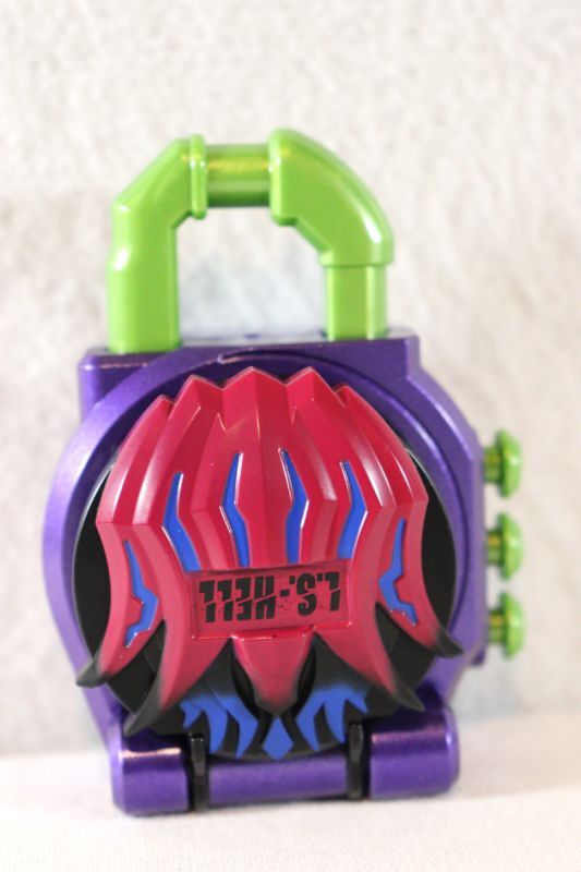 Kamen Rider Gaim / CSM Complete Selection Modification Lockseed ...