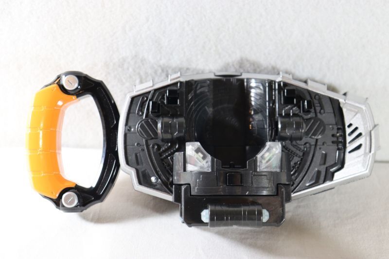 Kamen Rider Ghost / DX Ghost Driver with DX Ore & Edison Ghost Eyecon ...