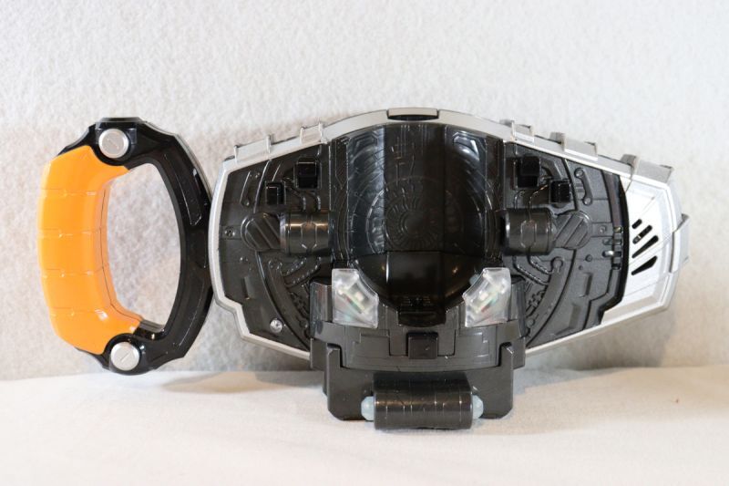 Kamen Rider Ghost / DX Ghost Driver with DX Ore & Edison Ghost Eyecon ...