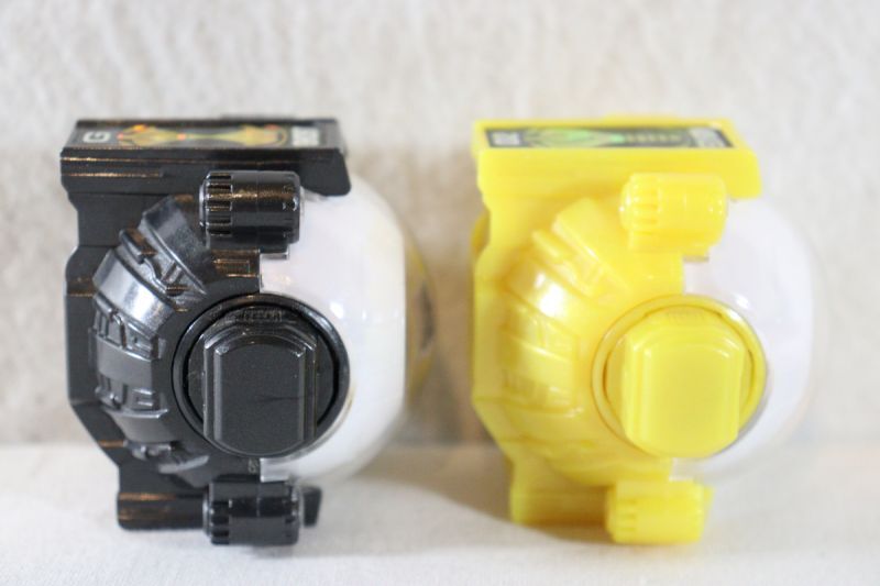 Kamen Rider Ghost / DX Ghost Driver with DX Ore & Edison Ghost Eyecon ...