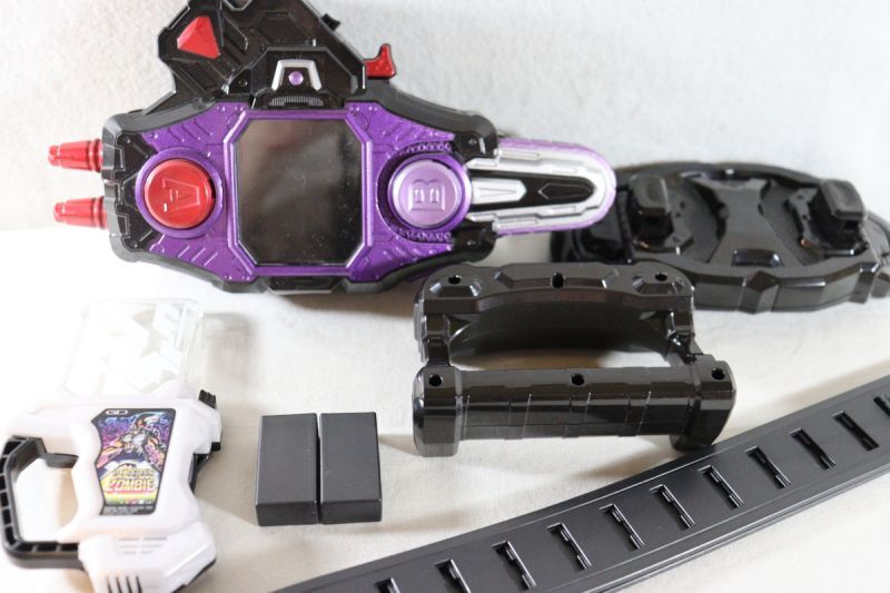 Kamen Rider Ex-Aid / DX Bugle Driver & DX Dangerous Zombie Gashat Set Used