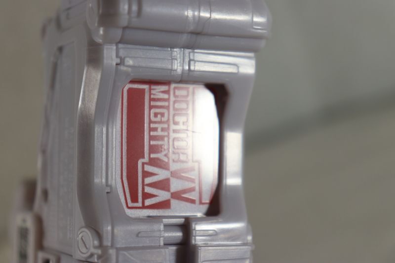 Kamen Rider Ex-Aid / DX Doctor Mighty XX Gashat with Package