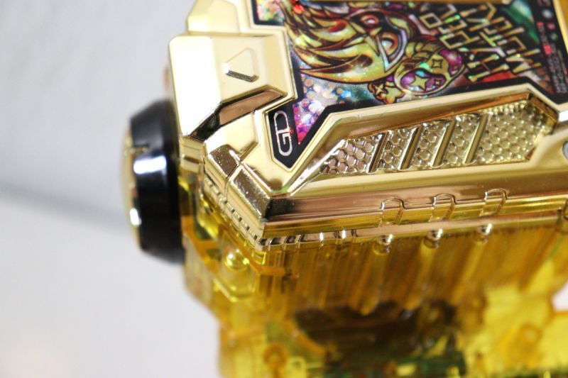 Kamen Rider Ex-Aid / DX Hyper Muteki Gashat with Package