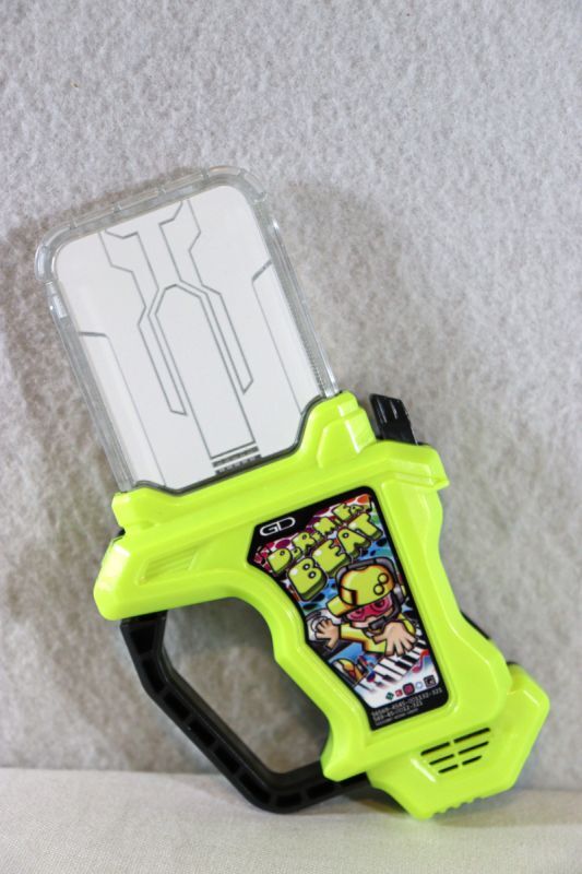 Kamen Rider Ex-Aid / DX Doremiga Beat Gashat with Package
