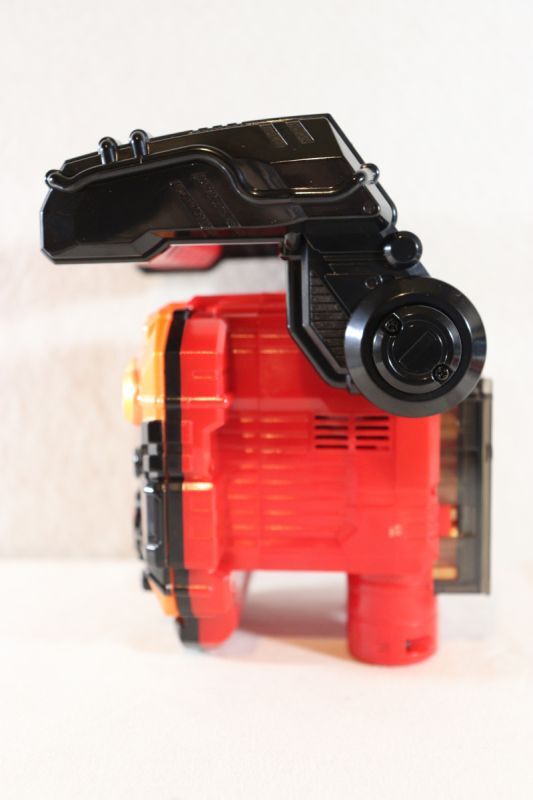 Kamen Rider Build / DX Cross-Z Magma Knuckle with Package