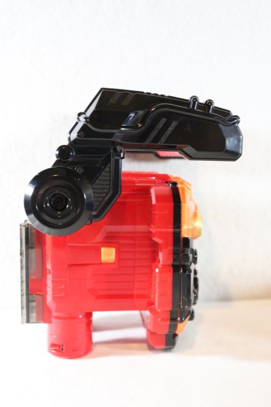 Kamen Rider Build / DX Cross-Z Magma Knuckle with Package