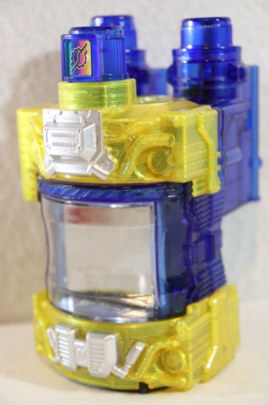 Kamen Rider Build / DX Genius Full Bottle Used