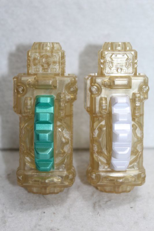 Kamen Rider Build / DX Nebula Steam Gun with Gear Engine & Gear Remocon ...