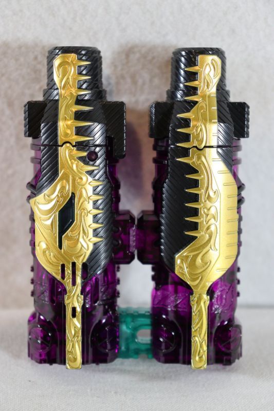 Kamen Rider Build / DX Prime Rogue Full Bottle with Package