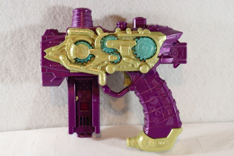 Kamen Rider Build / DX Nebula Steam Gun with Gear Engine & Gear Remocon ...