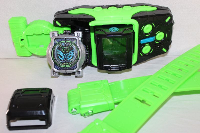 Kamen Rider Zi-O / DX BeyonDriver & DX Woz Miride Watch Used