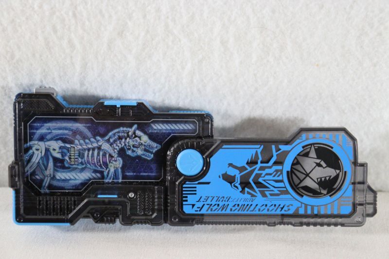 Kamen Rider Zero-One / DX A.I.M.S Shotriser & Shooting Wolf Progrise ...