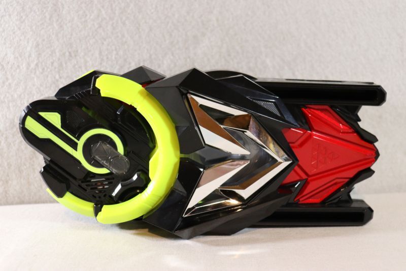Kamen Rider Zero-One / DX Zero-One Driver & Rising Hopper Progrise Key ...