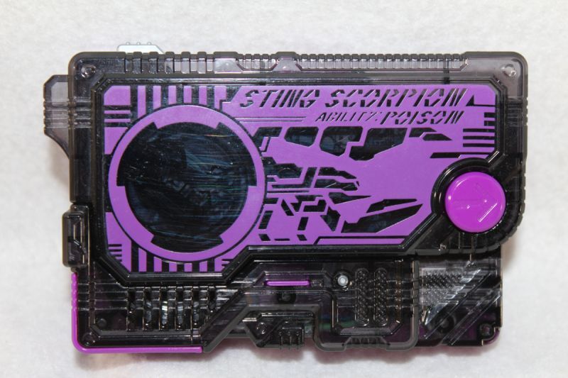 Kamen Rider Zero-One / DX Force Riser & Sting Scorpion Progrise Key