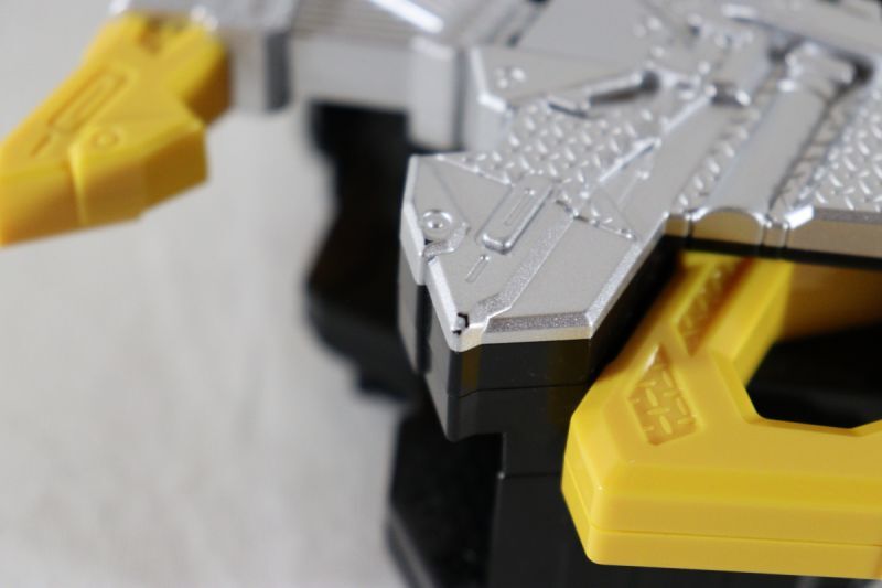 Kamen Rider Zero-One / DX Force Riser & Sting Scorpion Progrise Key