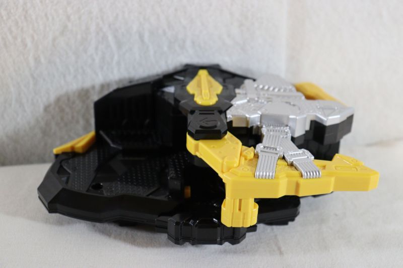 Kamen Rider Zero-One / DX Force Riser & Sting Scorpion Progrise Key