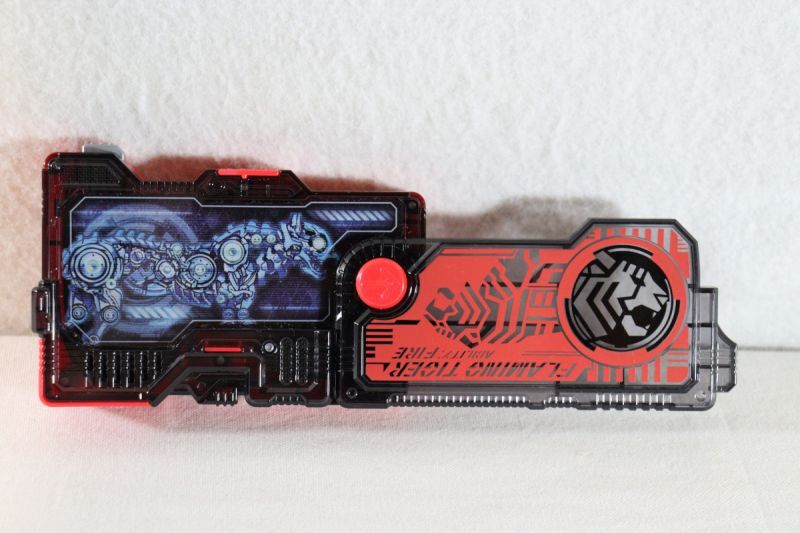Kamen Rider Zero-One / DX Flaming Tiger Progrise Key