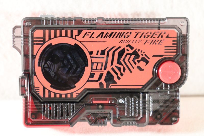Kamen Rider Zero-One / DX Flaming Tiger Progrise Key