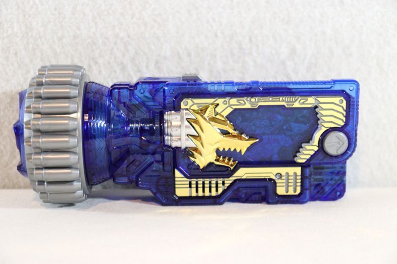 Kamen Rider Zero-One / DX Rampage Gatling Progrise Key Used