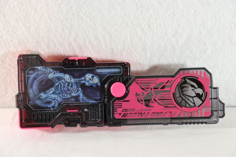Kamen Rider Zero-One / DX Flying Falcon Progrise Key Used