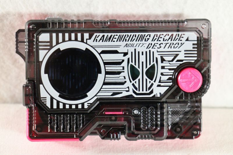 Kamen Rider Zero-One / DX Kamen Riding Decade Progrise Key Used
