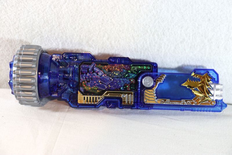 Kamen Rider Zero-One / DX Rampage Gatling Progrise Key Used