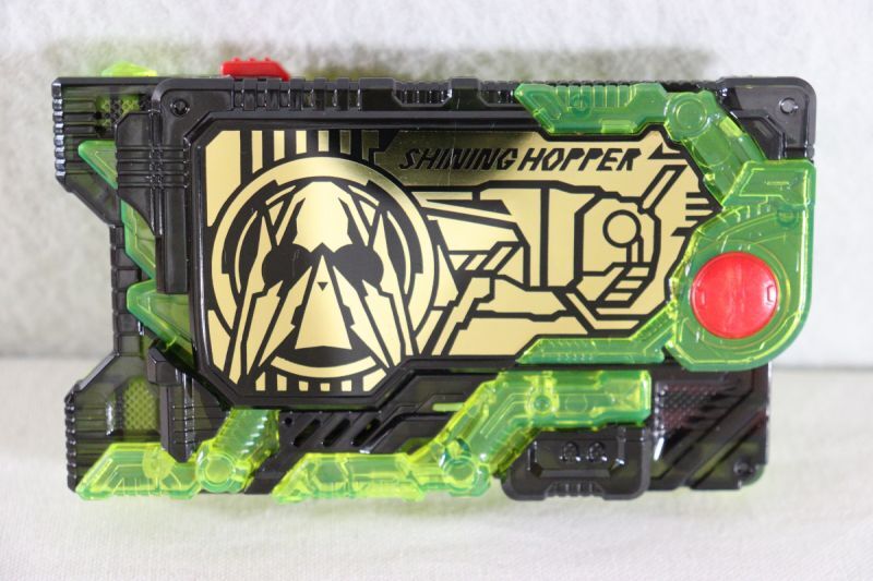 Kamen Rider Zero-One / DX Shining Hopper Progrise Key & Assault Wolf ...