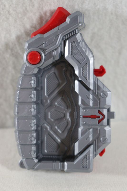 Kamen Rider Zero-One / DX Shining Hopper Progrise Key & Assault Wolf ...