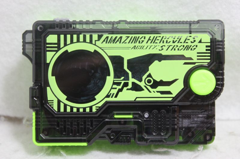 Kamen Rider Zero-One / DX Amazing Hercules Progrise Key Used