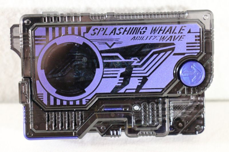 Kamen Rider Zero-One / DX Splashing Whale Progrise Key Used