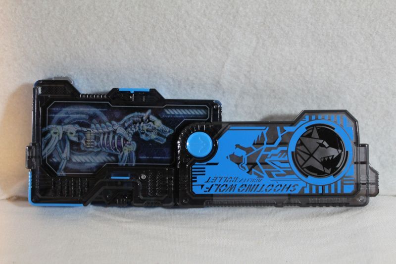 Kamen Rider Zero-One / DX Shooting Wolf Progrise Key