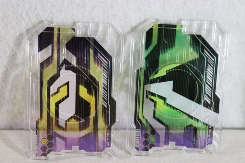 Kamen Rider Geats / DX Raise Riser Belt & Raise Riser Card Set with Package