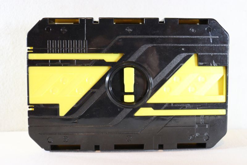 Kamen Rider Geats / DX Bikkuri Mission Box 001 Used