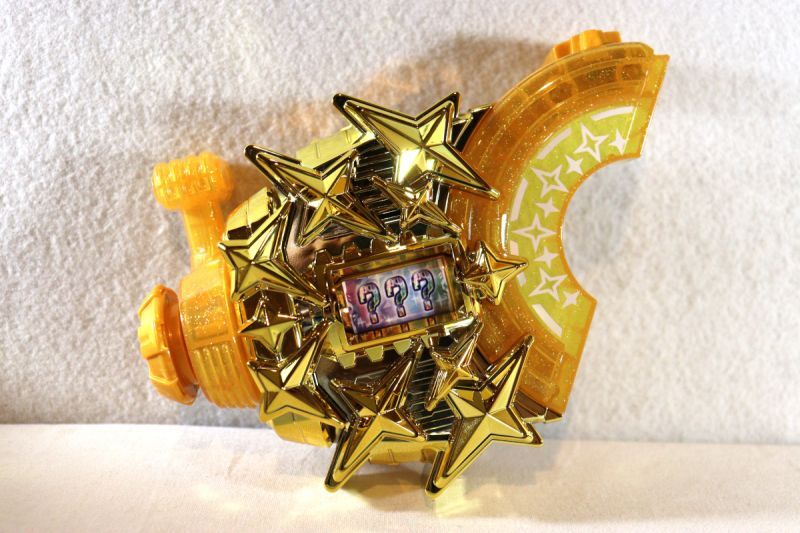 Kamen Rider Geats / DX Fever Slot Raise Buckle