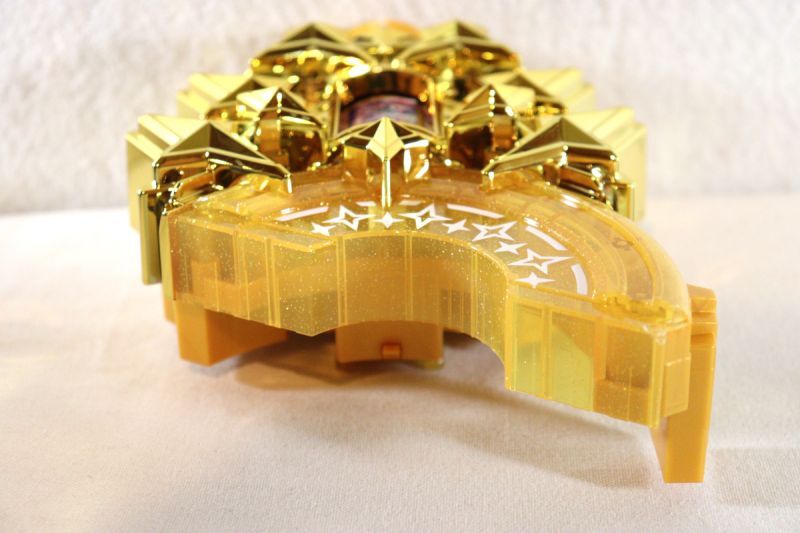 Kamen Rider Geats / DX Fever Slot Raise Buckle