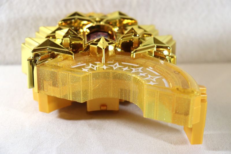 Kamen Rider Geats / DX Fever Slot Raise Buckle