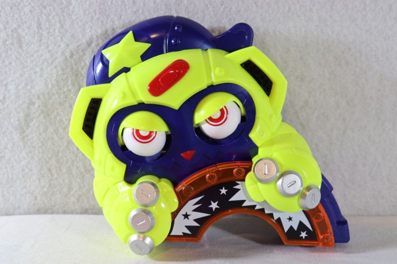 Kamen Rider Geats / DX Monster Raise Buckle & Punk Jack Core ID Sealed