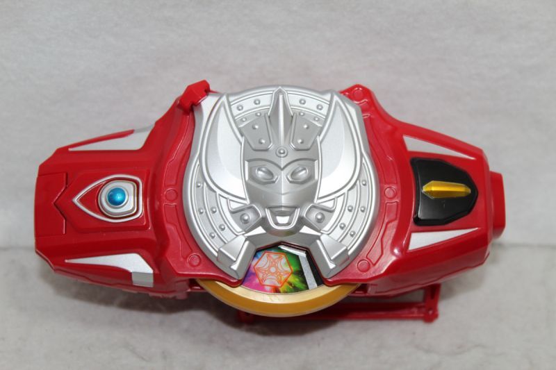 Ultraman Ginga S / DX Strium Brace with Package