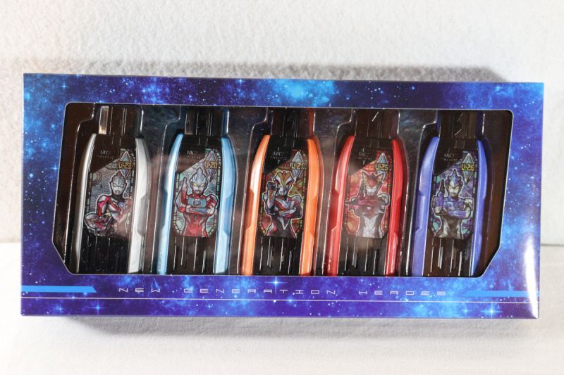 Ultraman Trigger / DX GUTS Hyper Key New Generation Key Set vol.1 with ...