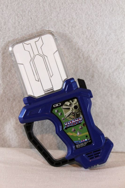 Kamen Rider Ex-Aid / DX Xevious Gashat Used