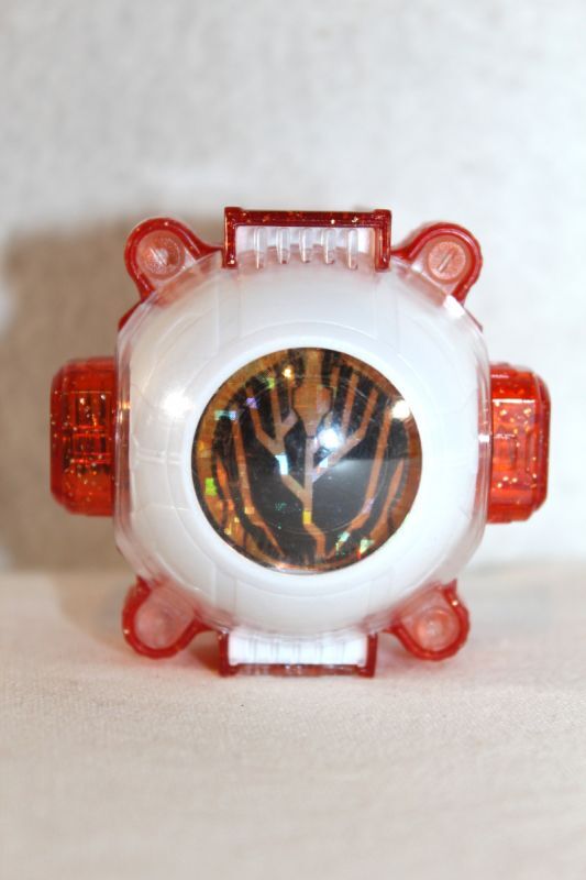 Kamen Rider Ghost / DX Darwin Ghost Eyecon