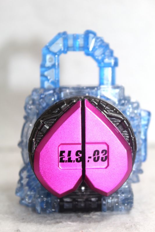 Kamen Rider Gaim / DX Peach Energy Lockseed