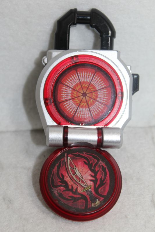Kamen Rider Gaim / DX Blood Orange Lockseed