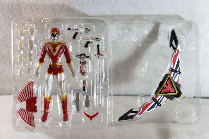 S.H.Figuarts / Chojin Sentai Jetman Red Hawk with Package