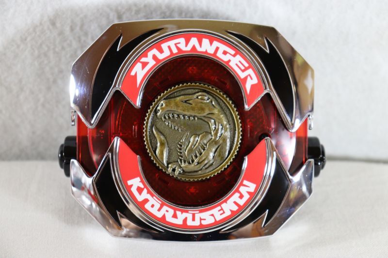 Kyoryu Sentai Zyuranger / Super Sentai Artisan Dino Buckler with Package